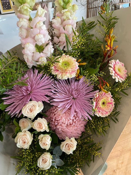 "Bringing the Beauty of Blooms to Your Doorstep!" – "Bringing the ...